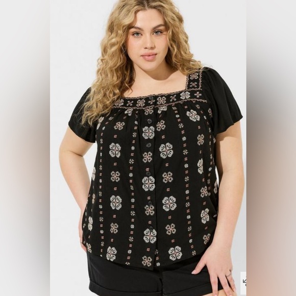 torrid | Tops | Torrid Size 2 Embroidered Square Neck Flutter Short ...